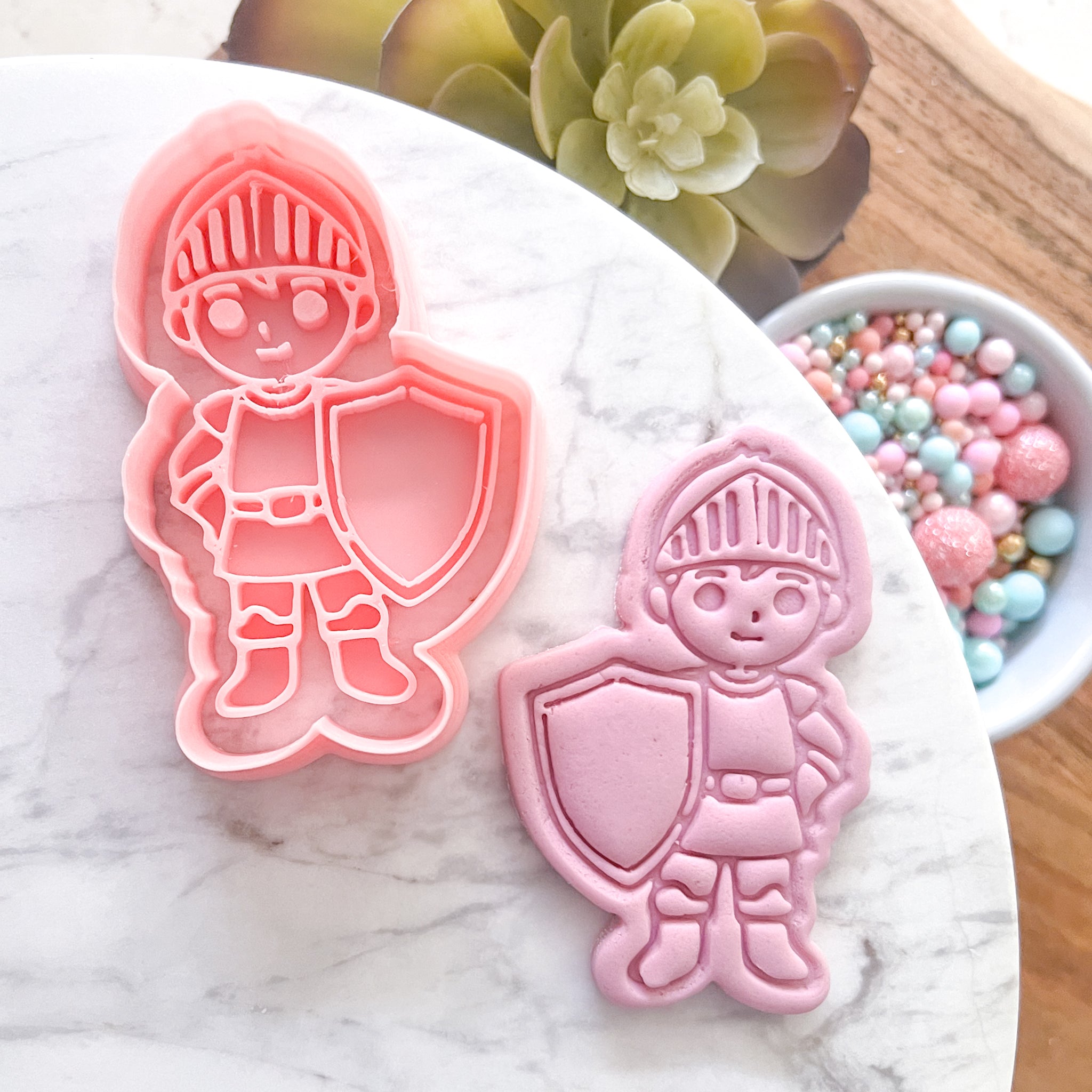 Cute Knight" - Cookie Cutter & Stamp | Cookie Cutter | Happy Cookie Cutters