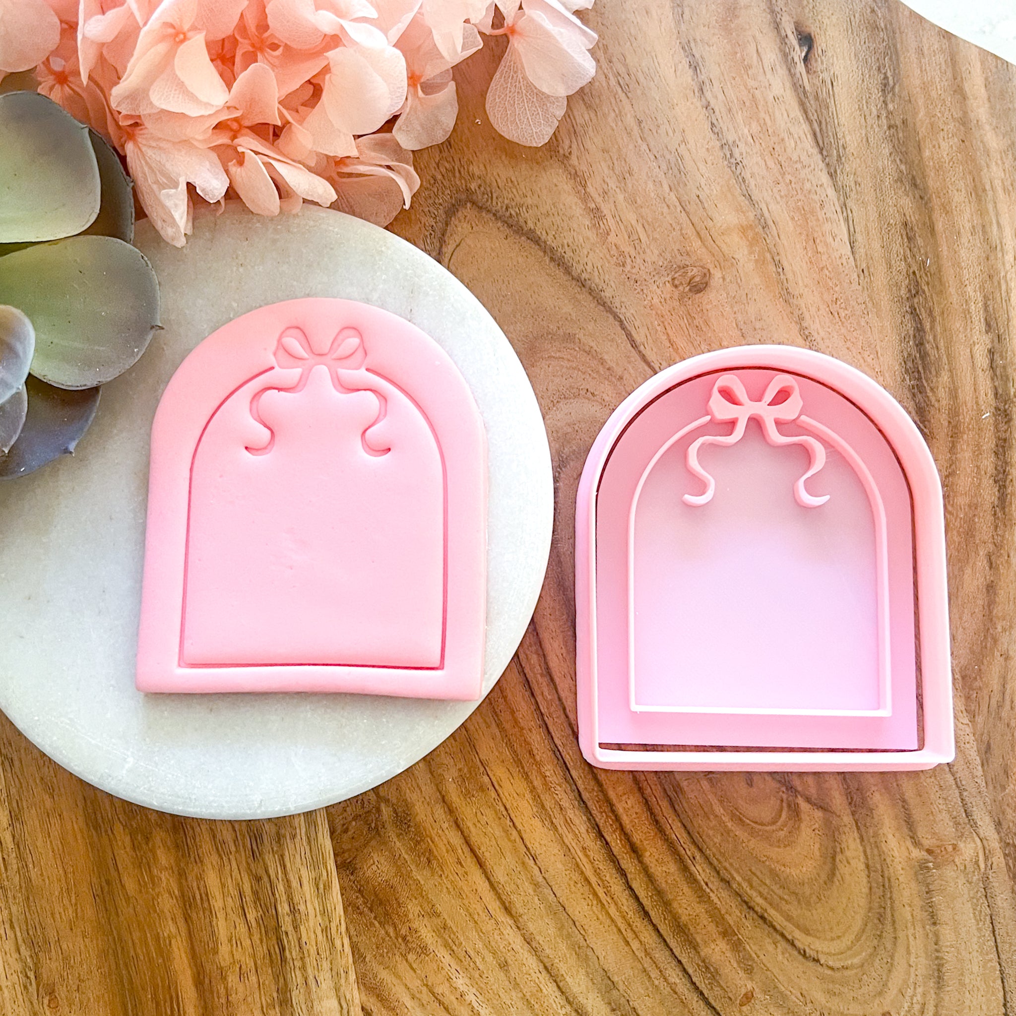 "Arch with Ribbon Bow" - Cookie Cutter – Happy Cookie Cutters